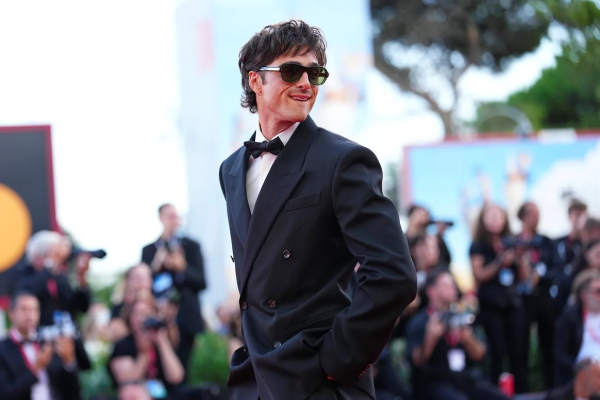 Jacob Elordi: Could He Be the Next James Bond? - memesita.com - Memesita